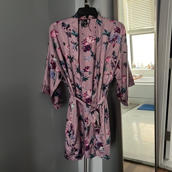 Victoria's Secret | Intimates & Sleepwear | Silky Pink Flower Victoria ...